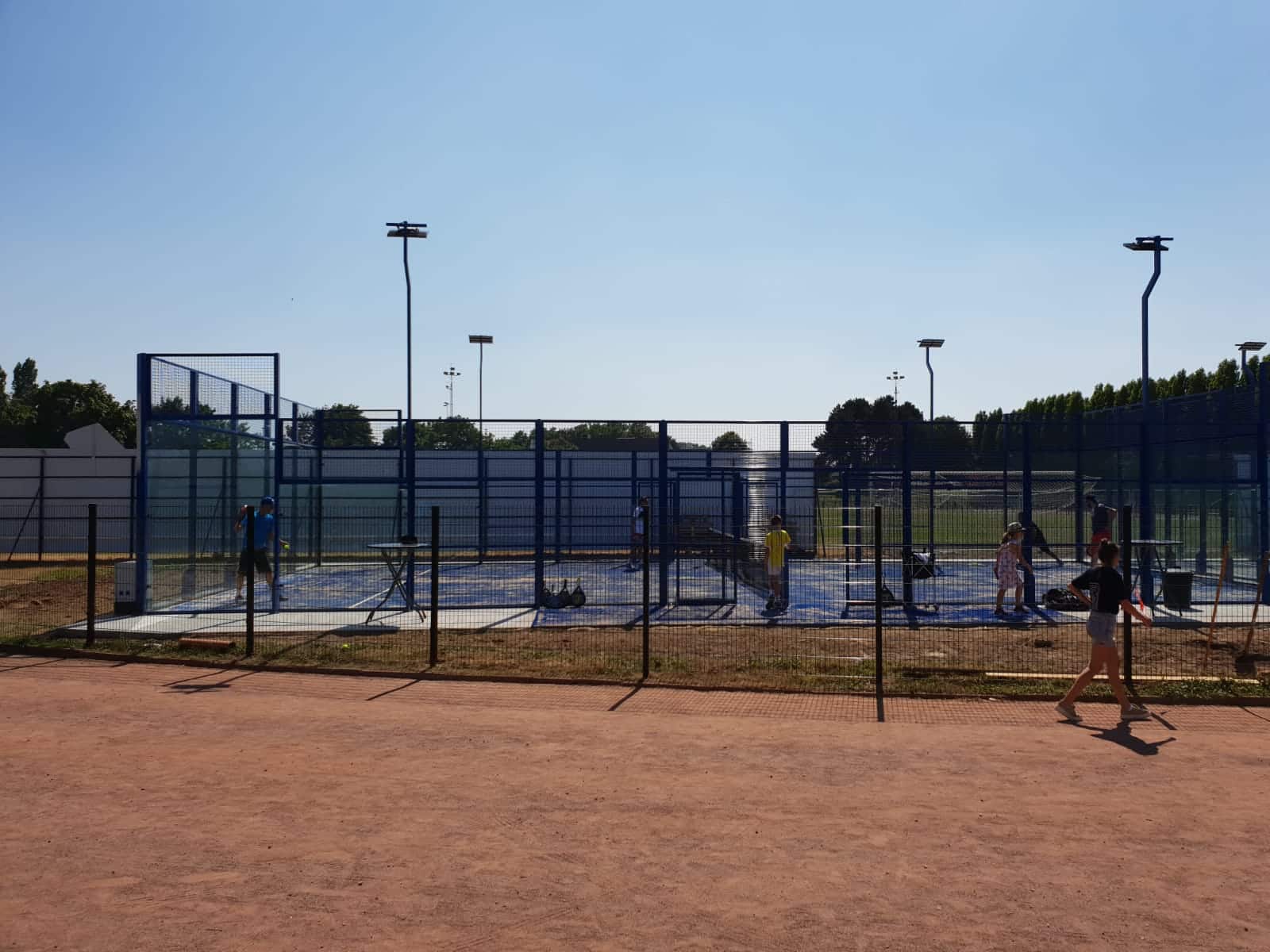 Lesuco- Construction et aménagement de 2 terrains de padel à Hertal.